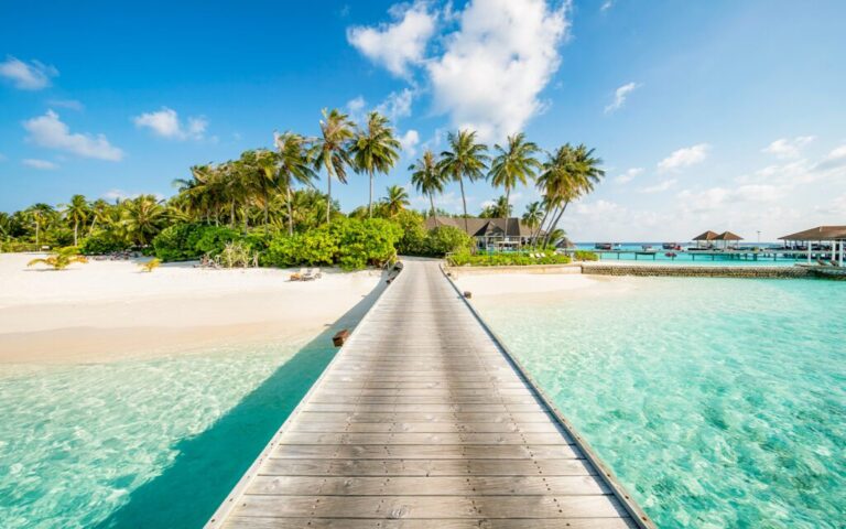 Best Pacific Islands to Visit in 2025 for a Dream Escape
